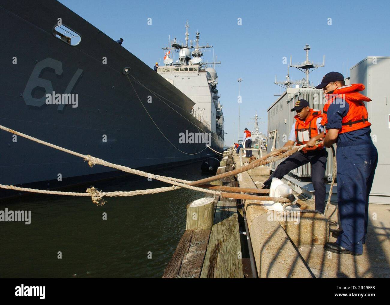 US Navy Sailors from the Spruance Class Destroyer USS Deyo (DD989 ...
