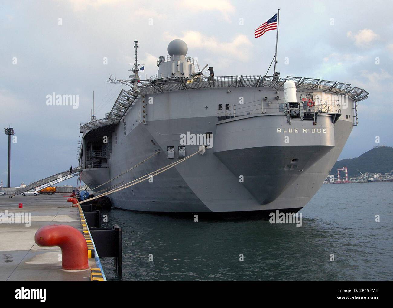 US Navy USS Blue Ridge (LCC 19) rests at the Minato-Machi pier in ... US Navy USS Blue Ridge (LCC 19) rests at the Minato-Machi pier in ...