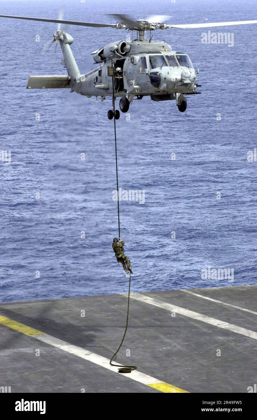 US Navy Explosive Ordnance Disposal Mobile Unit Eleven Detachment One ...