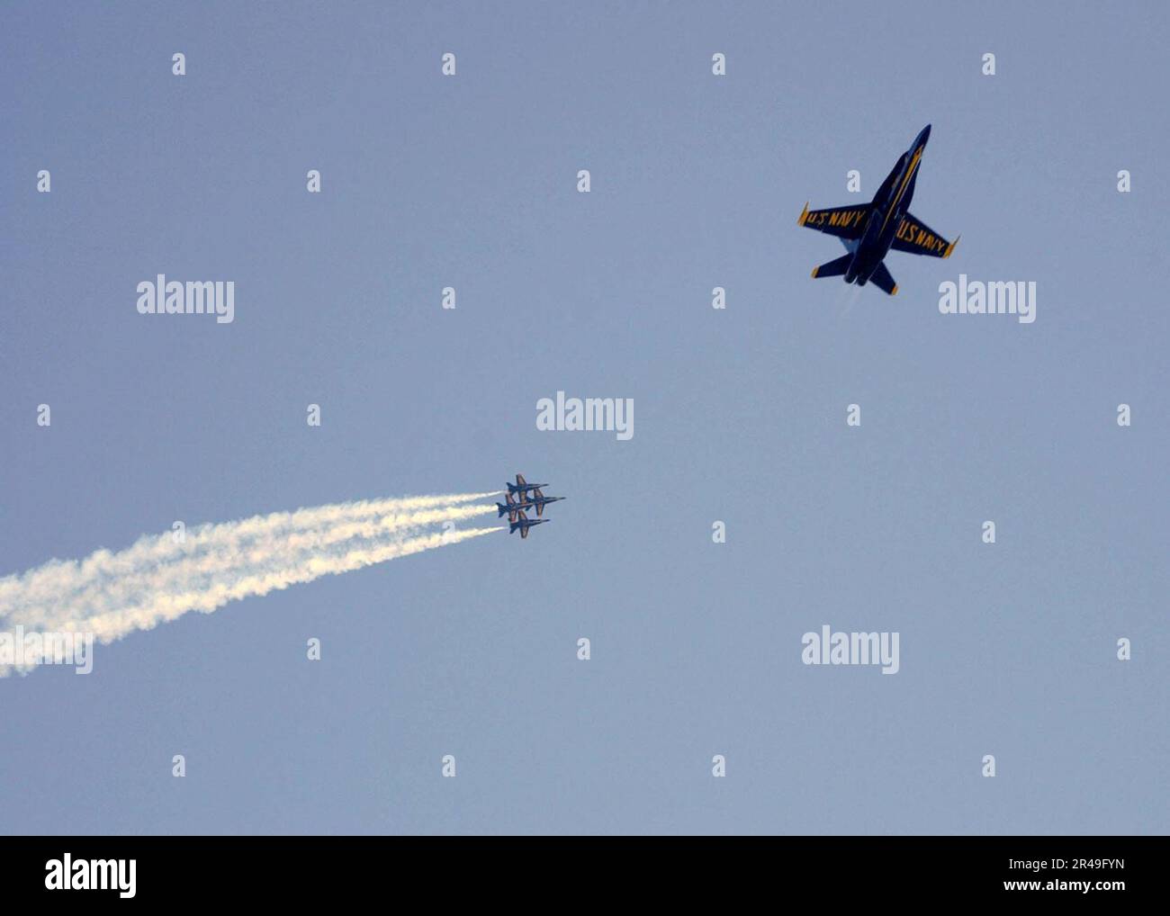 US Navy Navy Blue Angels perform aerial maneuvers Stock Photo - Alamy