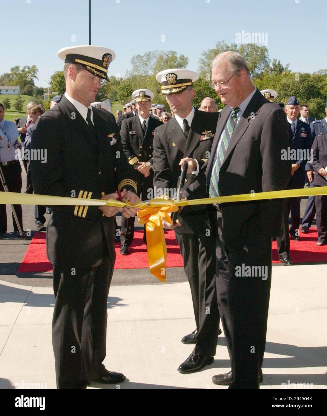 US Navy Cmdr. Gregory Heruth, Commander, Joint Fires Network Unit One ...