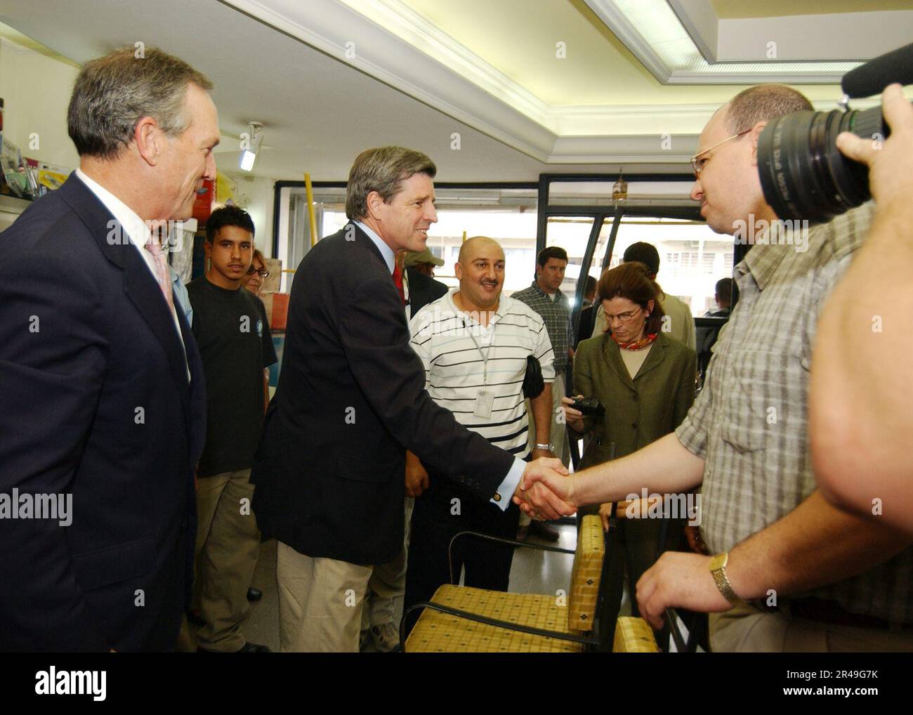 Paul bremer iraq hi-res stock photography and images - Alamy