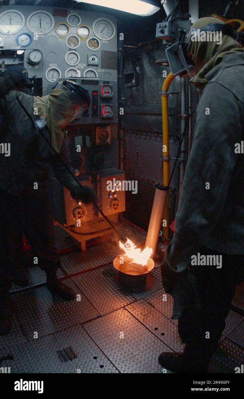 US Navy Machinist's Mate Stock Photo - Alamy