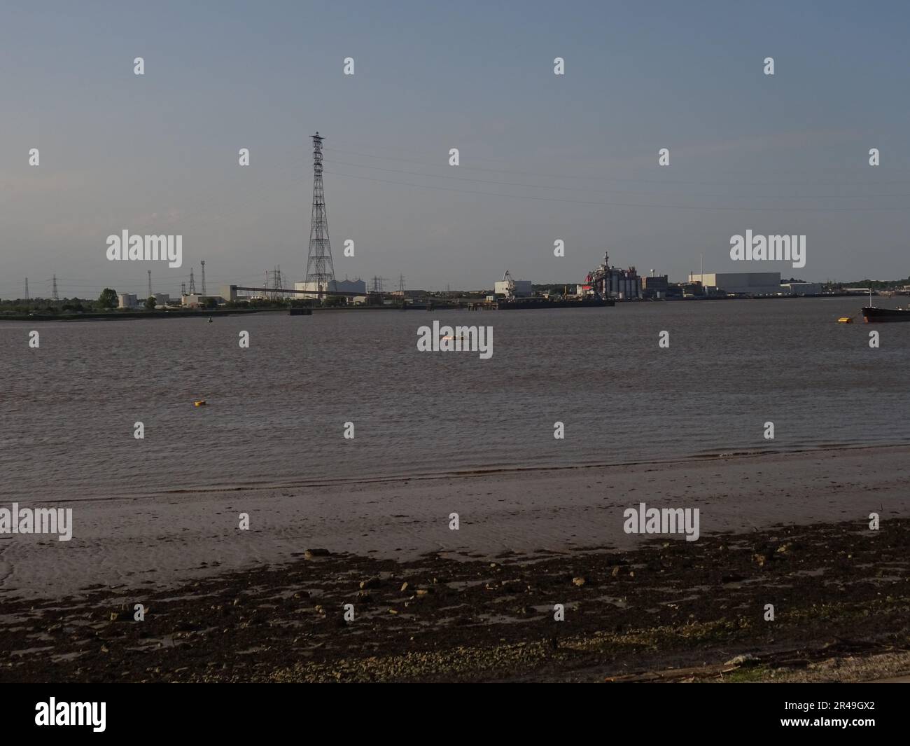 The River Thames at Ingress Park. England, UK Stock Photo - Alamy