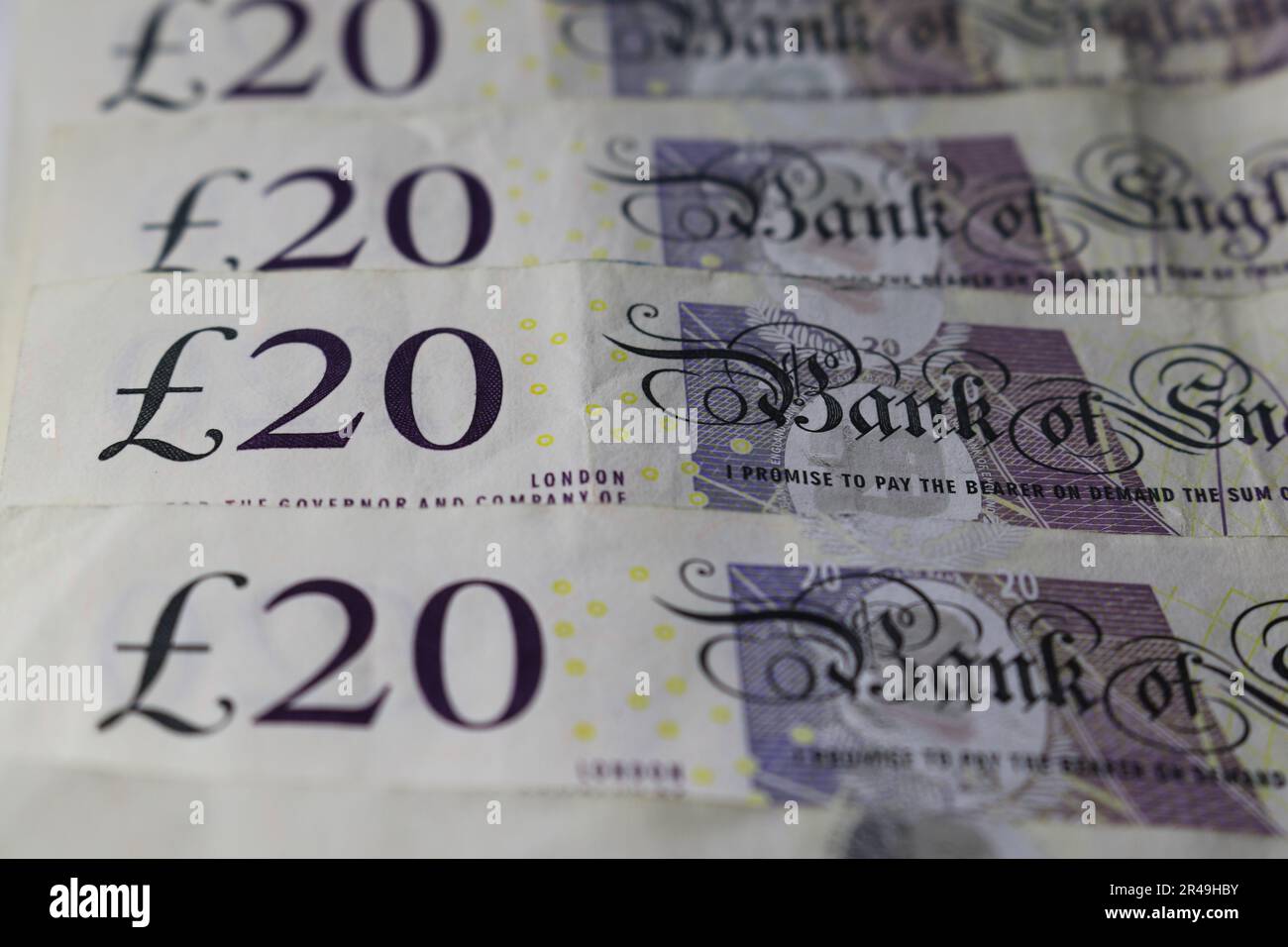 A close-up image of a stack of crisp British 20 pound notes Stock Photo ...