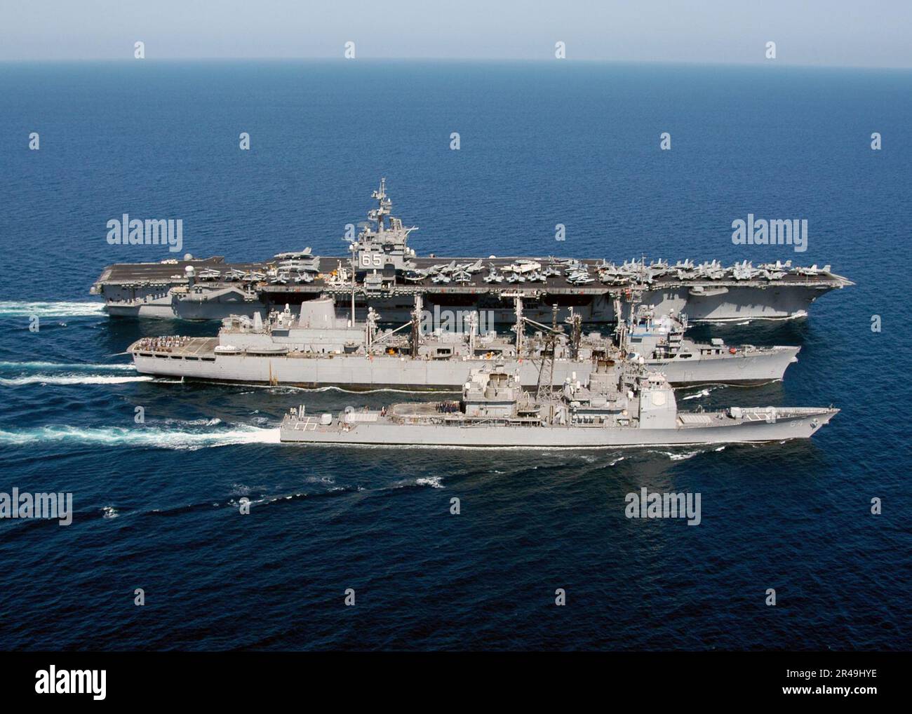 US Navy The guided missile cruiser USS Gettysburg (CG-64) and nuclear ...