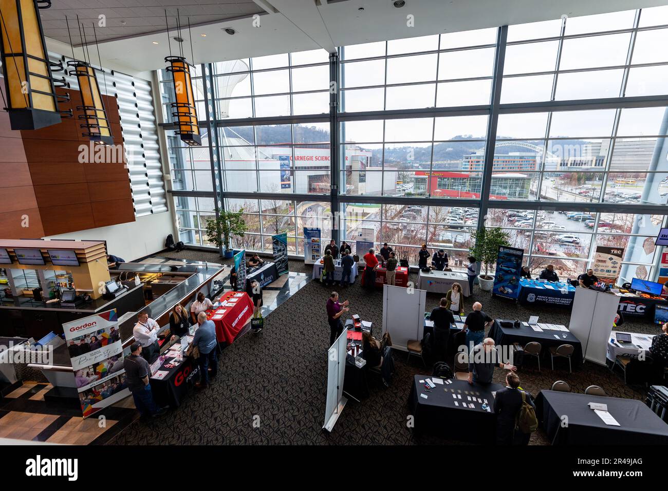 Employees of the U.S. Army Corps of Engineers Pittsburgh District set ...