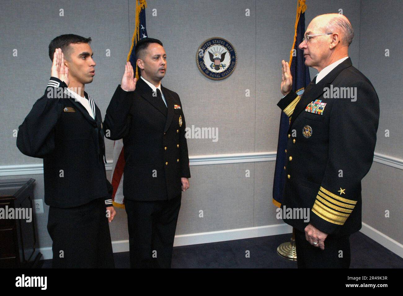 US Navy Two of the navy's top sailors reaffirm the oath of enlistment ...