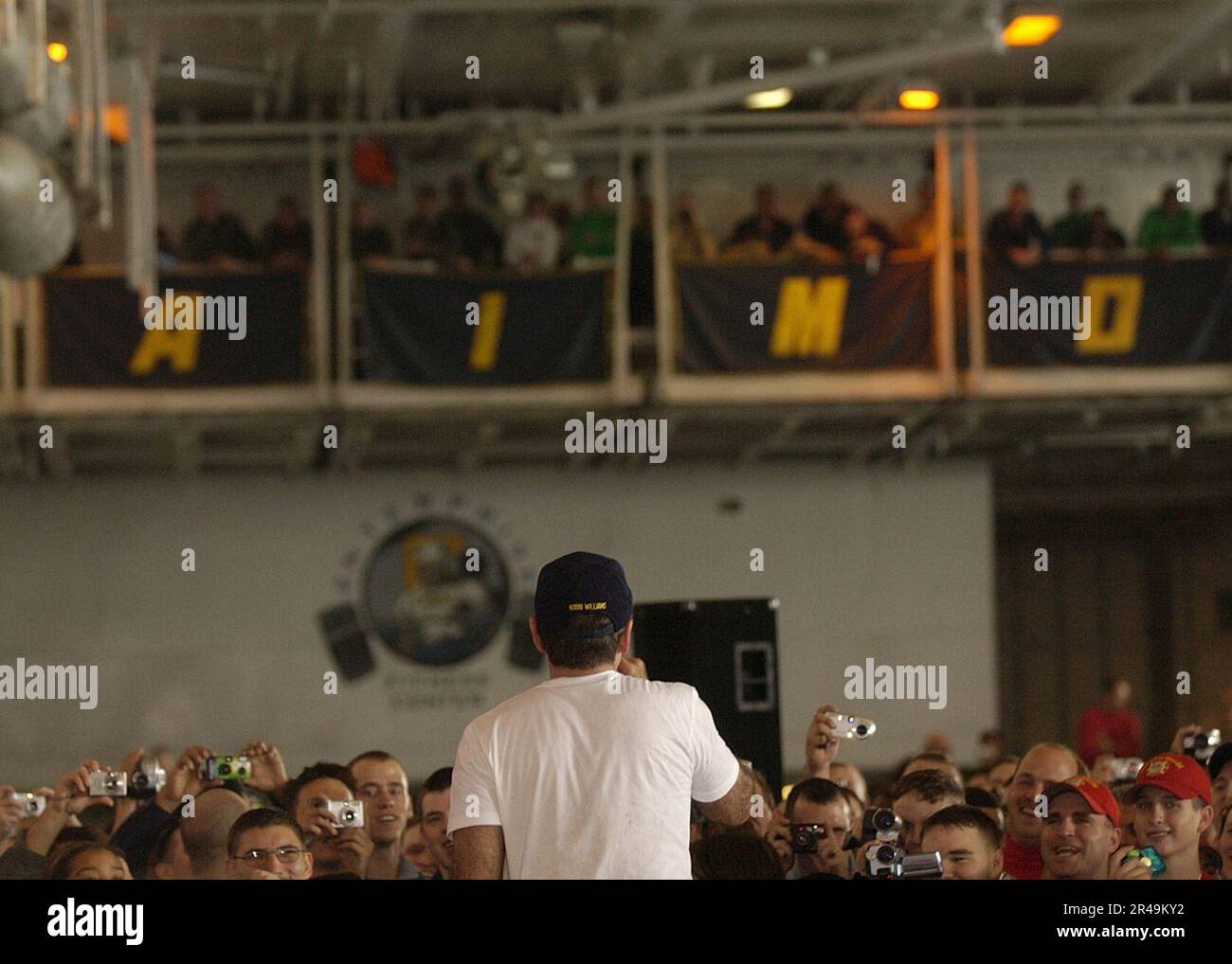 US Navy Actor-comedian Robin Williams entertains the crew of USS ...
