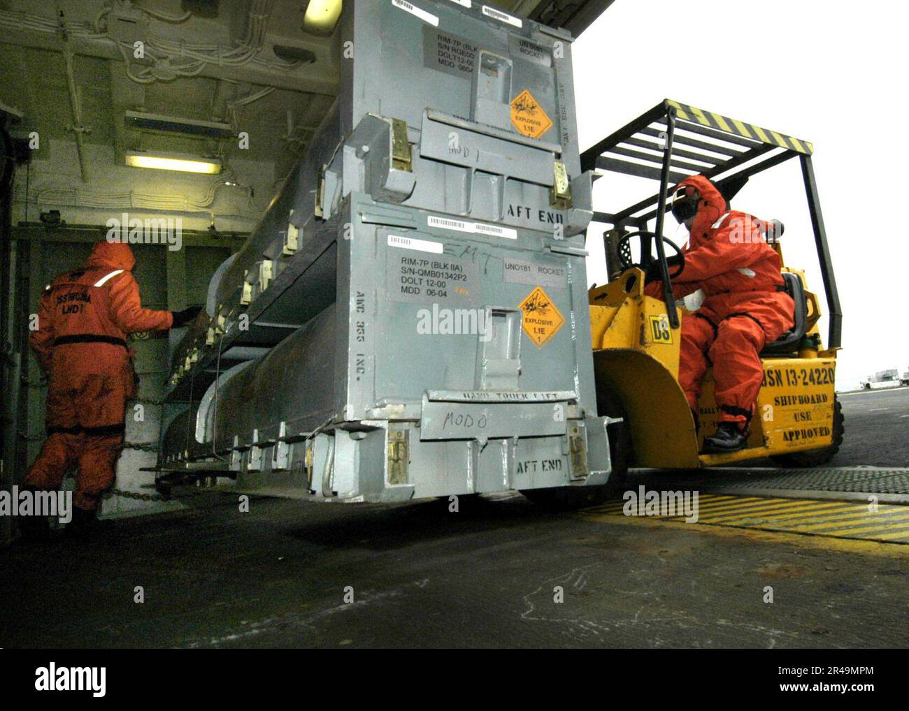 US Navy Aviation Ordnanceman Stock Photo - Alamy