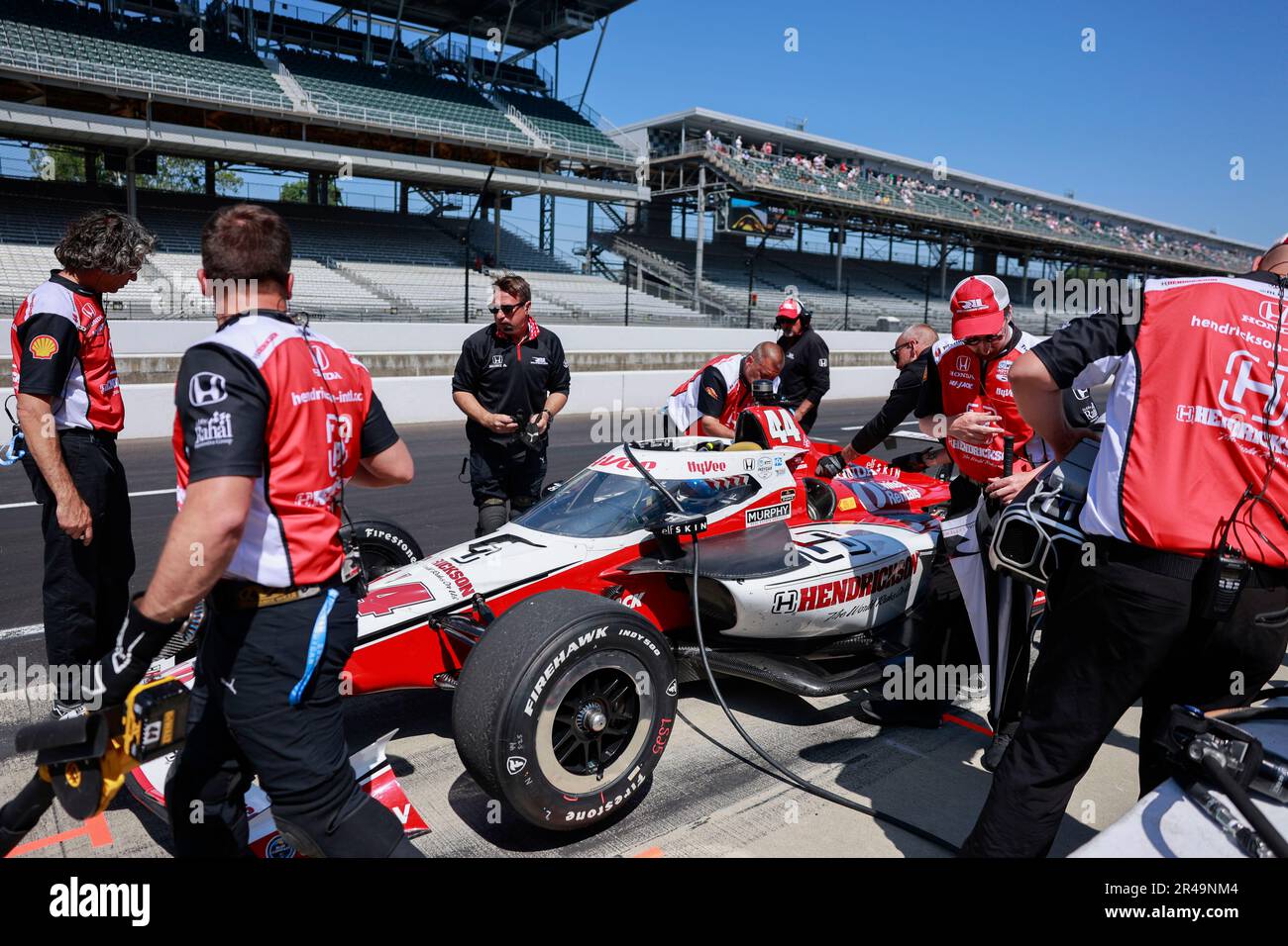 Indianapolis 500 race car drivers hi-res stock photography and images ...