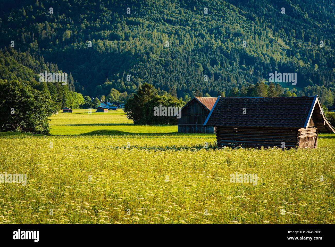 Serene wood cabins hi-res stock photography and images - Alamy