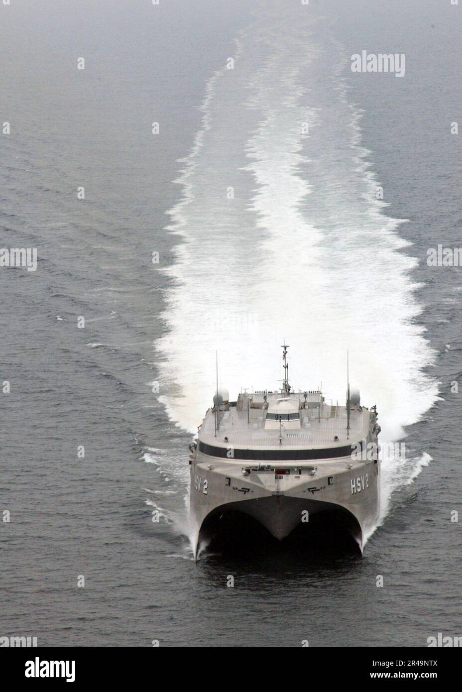 US Navy High Speed Vessel Two (HSV 2) Swift glides through the waters ...