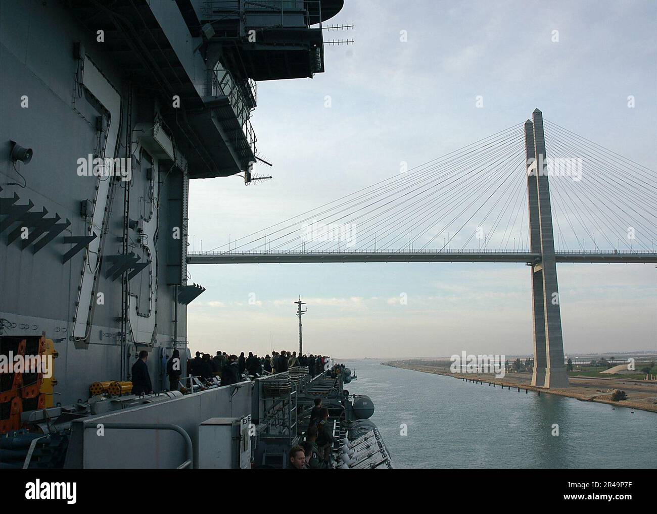 US Navy he nuclear powered aircraft carrier USS George Washington (CVN ...