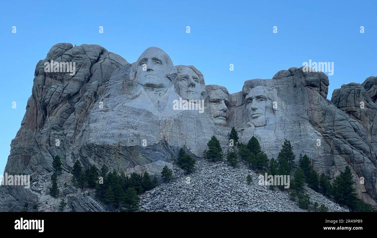 A scenic view of Mount Rushmore National Memorial featuring the faces ...