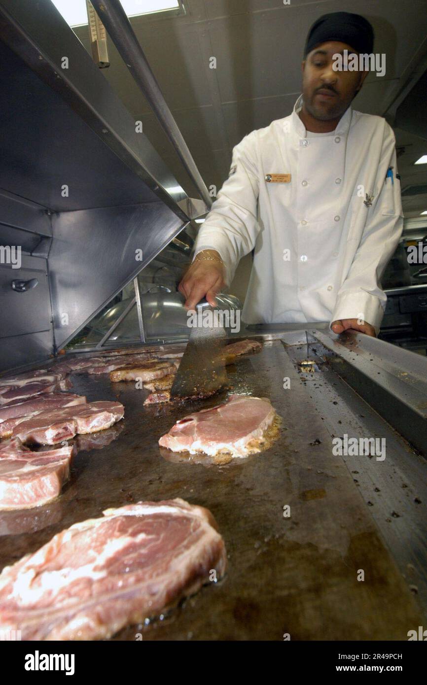 US Navy Mess Management Stock Photo - Alamy