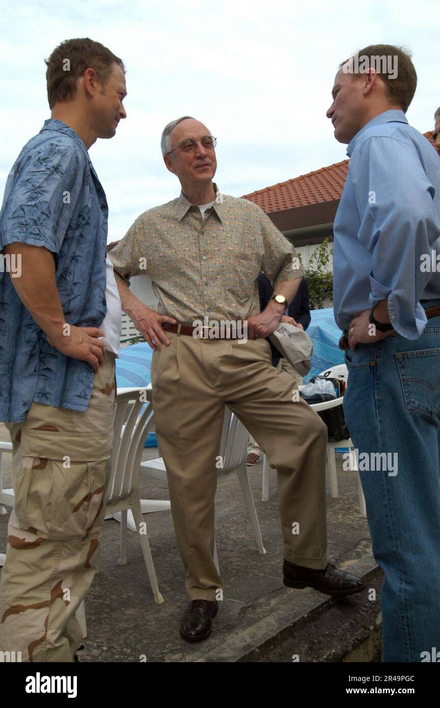 US Navy The Honorable Gordon R. England, Secretary of the Navy, speaks ...