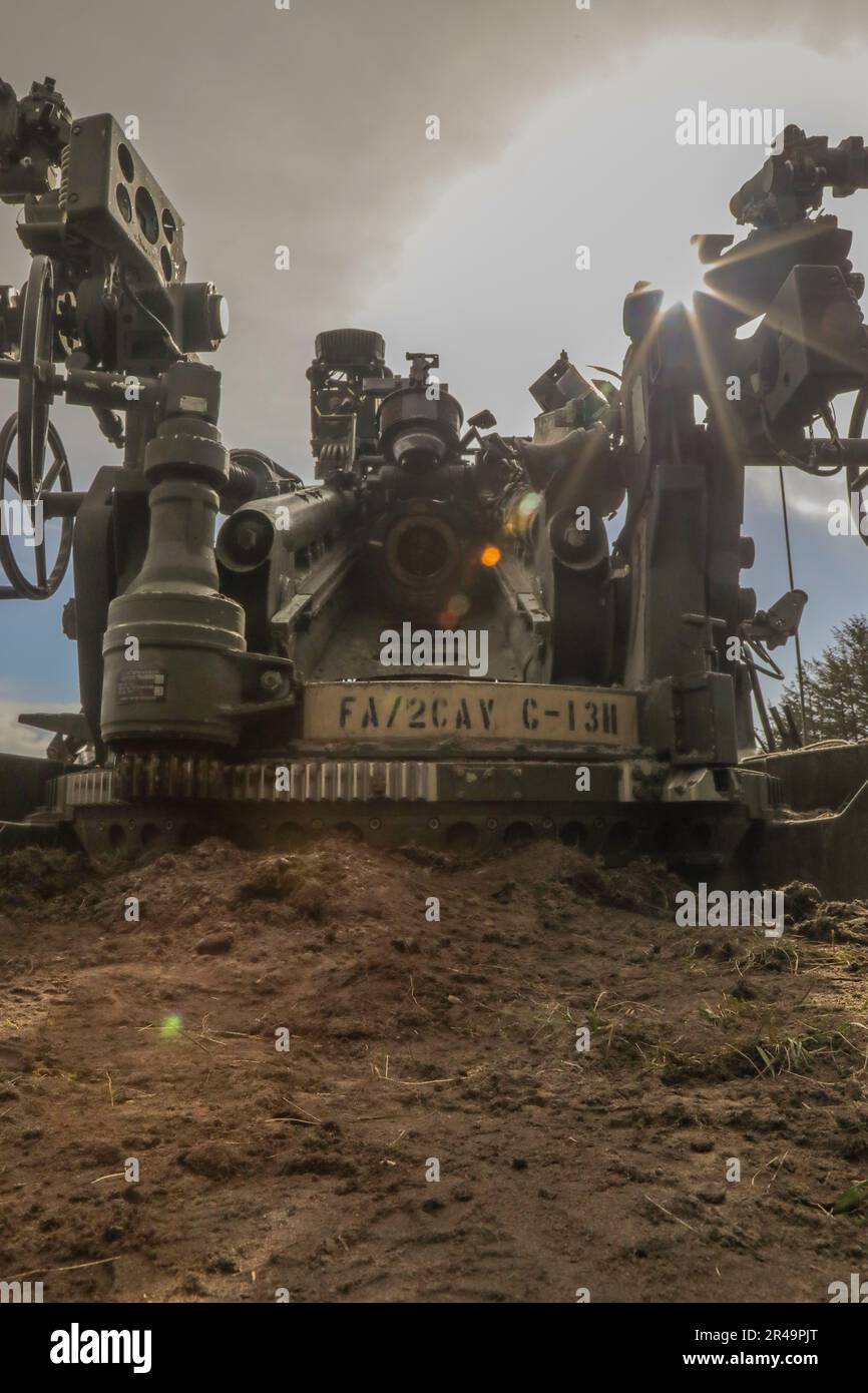 U.S. Soldiers assigned to Carnage Battery, Field Artillery Squadron ...