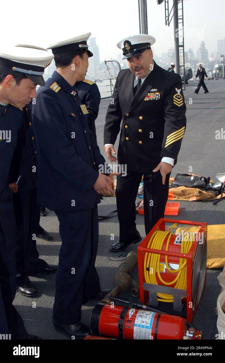 US Navy Damage Control Stock Photo - Alamy