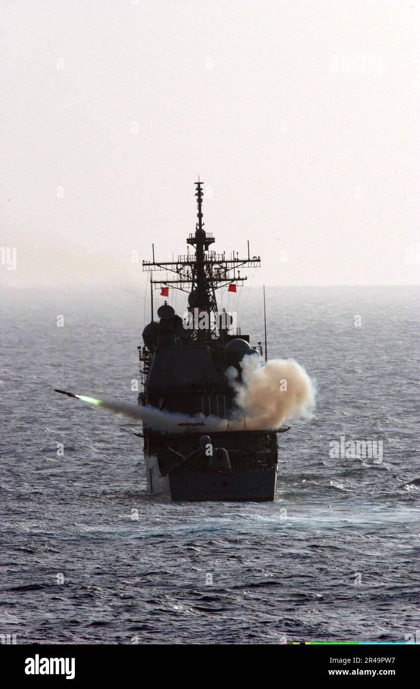 US Navy The guided missile cruiser USS Chancellorsville (CG 62 ...