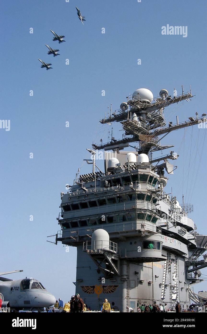 Carrier division seven hi-res stock photography and images - Alamy