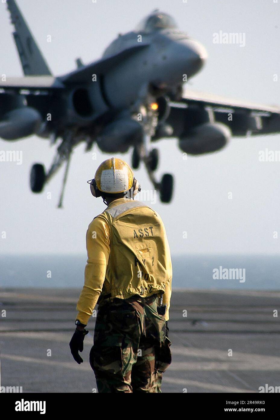 US Navy Aviation Boatswain's Mate Stock Photo - Alamy
