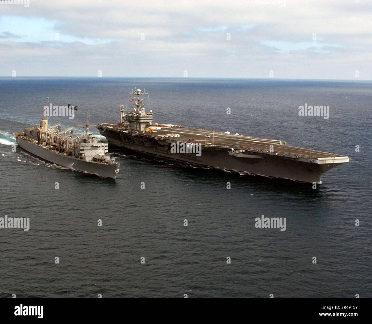 US Navy The nuclear powered aircraft carrier USS John C. Stennis (CVN ...