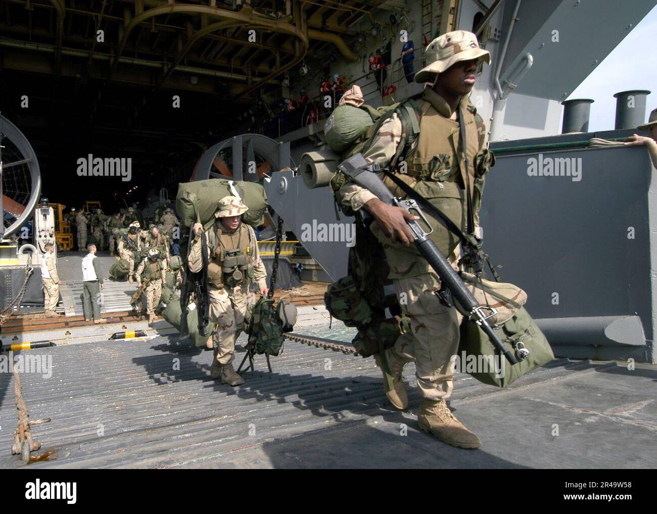 US Navy U.S. Marines assigned to 22nd Marine Expeditionary Unit (22nd ...
