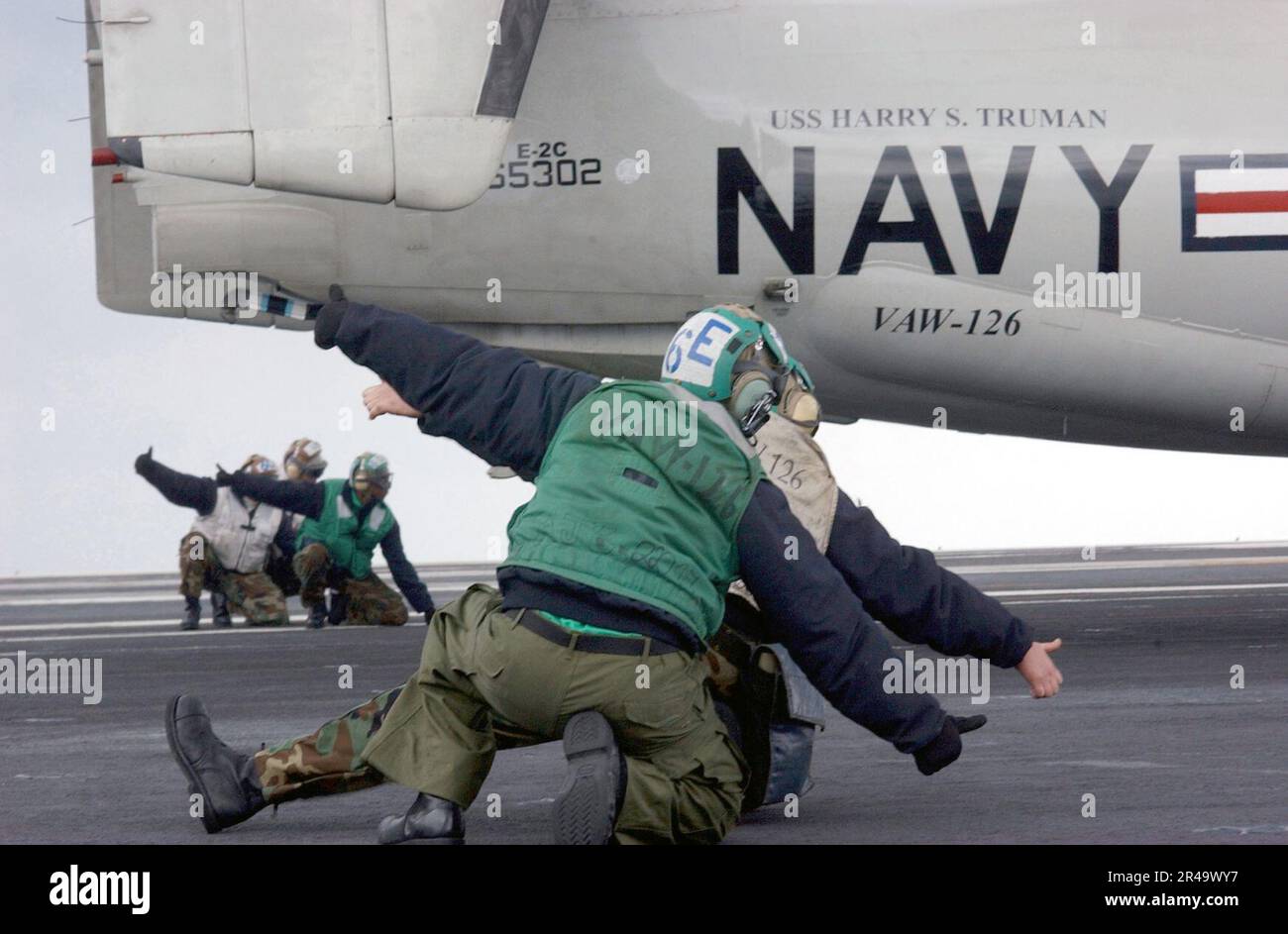 US Navy An E-2C Hawkeye is given the thumbs up by squadron final ...