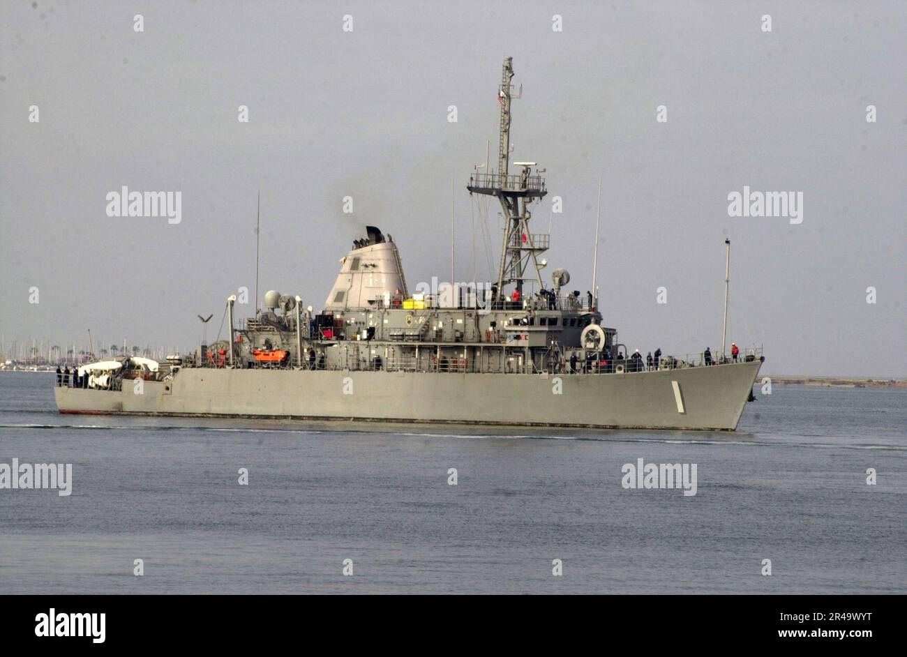 US Navy The mine counter measure ship USS Avenger (MCM 1) leaves Naval ...