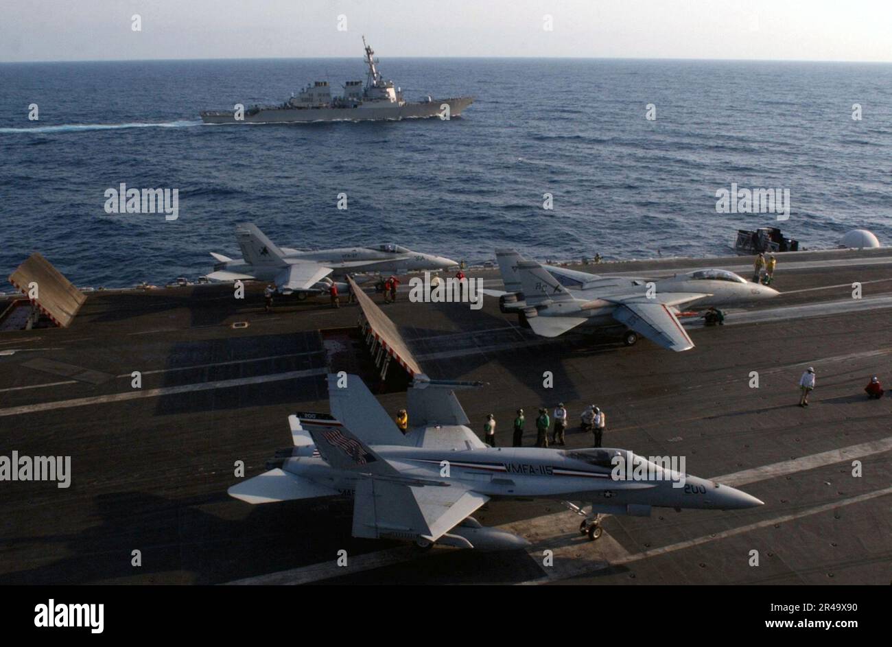 US Navy The guided missile destroyer USS Laboon (DDG 58) steams off the ...