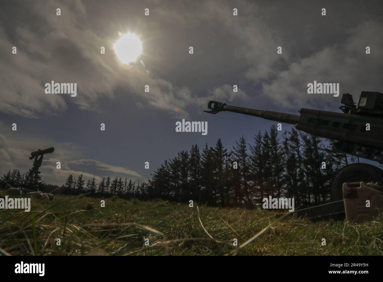 U.S. Soldiers assigned to Carnage Battery, Field Artillery Squadron ...