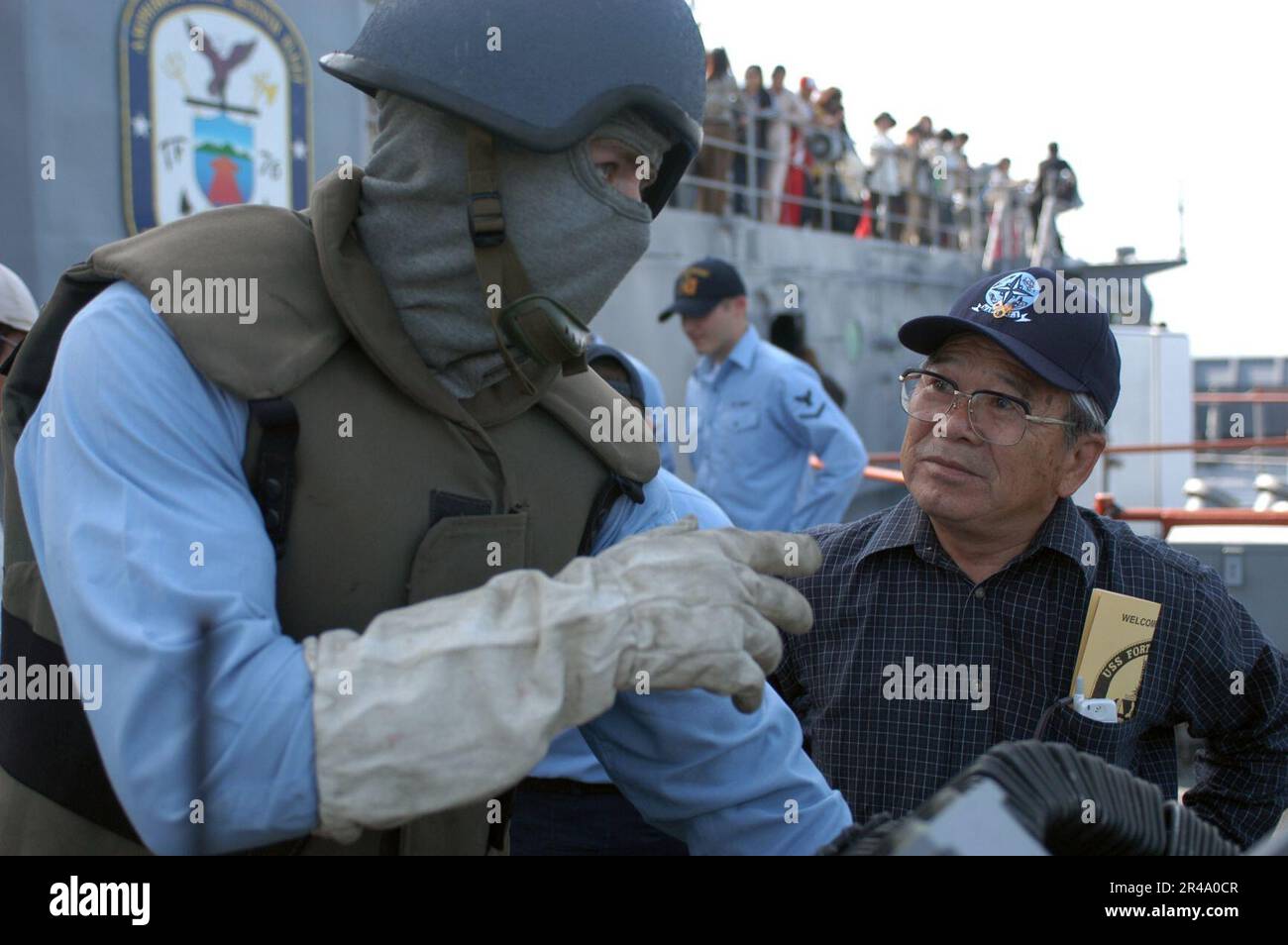US Navy Gunner's Mate Stock Photo - Alamy