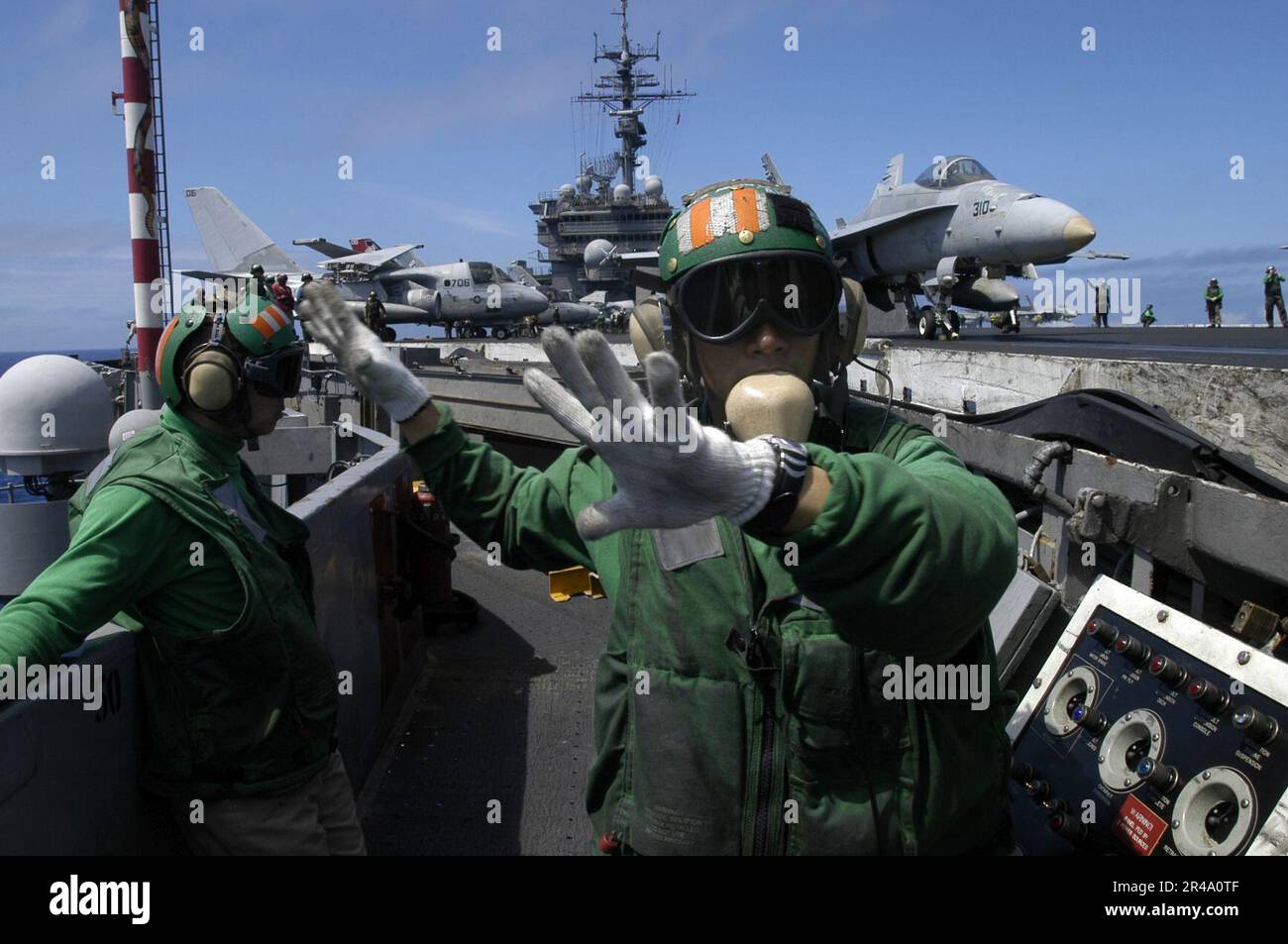 US Navy Aviation Boatswain's Mate Stock Photo - Alamy