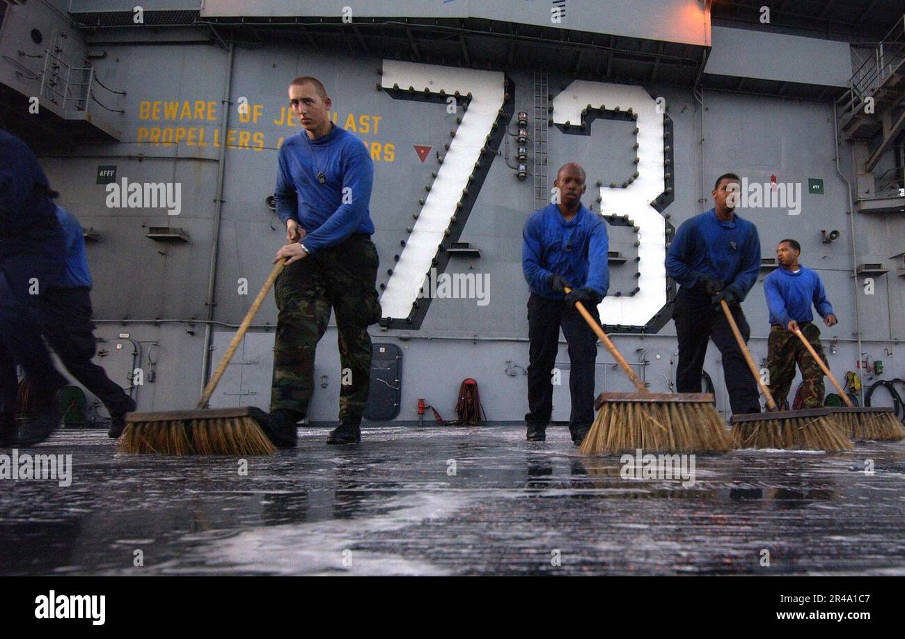 US Navy Sailors assigned to V-1 division aboard USS George Washington ...