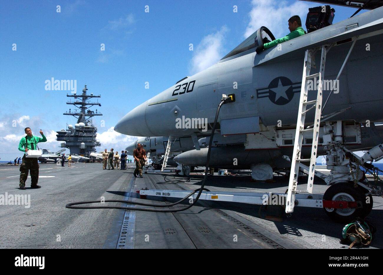 US Navy Aviation Electronics Technician Stock Photo - Alamy