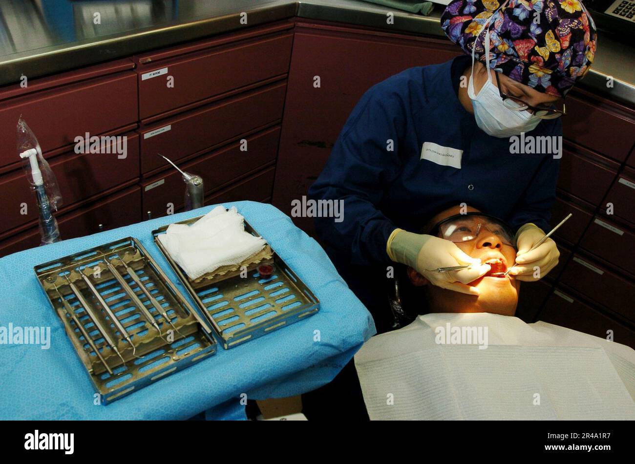 US Navy Dental Technician Stock Photo - Alamy