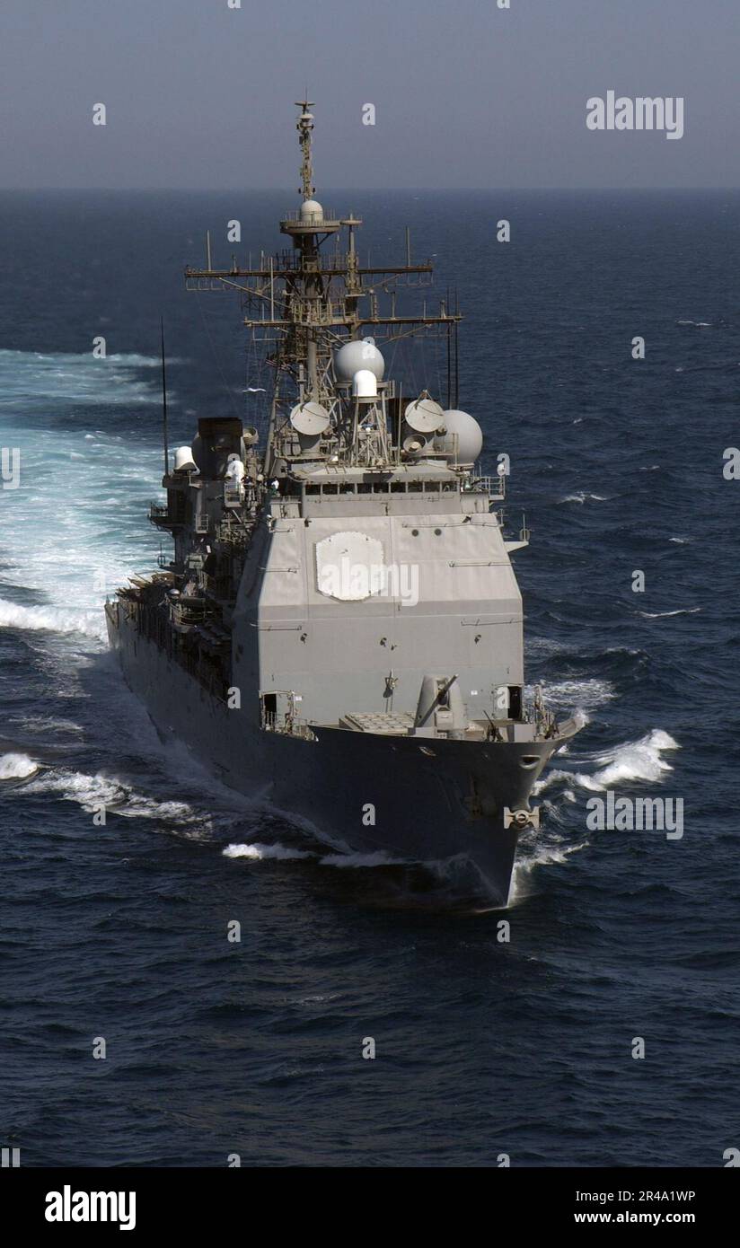 US Navy The Ticonderoga-class guided missile cruiser USS Vella Gulf (CG ...