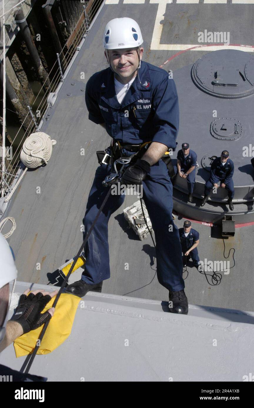 US Navy Fire Controlman Stock Photo - Alamy
