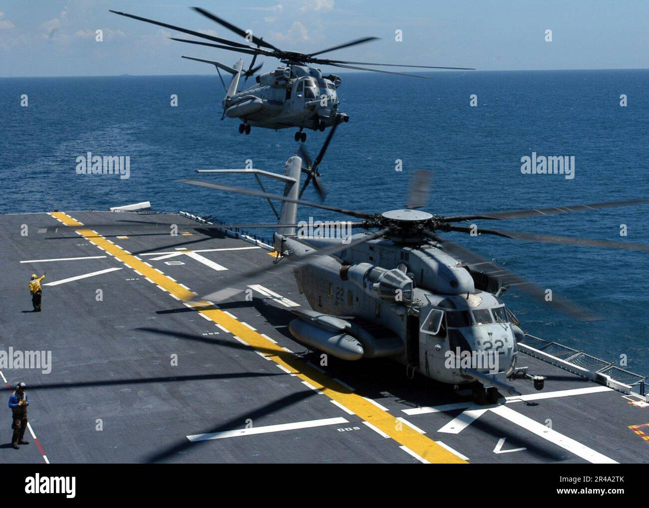 US Navy CH-53E Super Stallion helicopters assigned to Marine Heavy ...