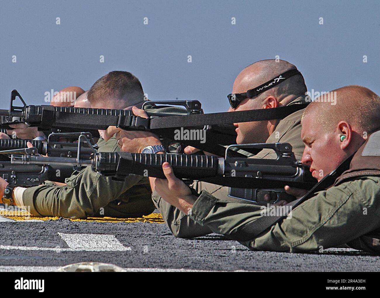 US Navy U.S. Marines assigned to the 24th Marine Expeditionary Unit ...