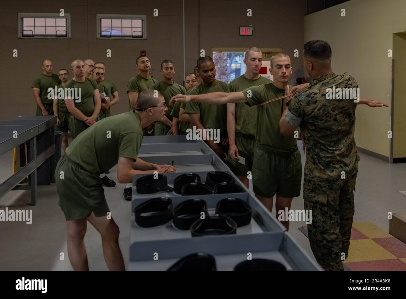 U.S. Marine Corps recruits with Lima Company, 3rd Recruit Training ...