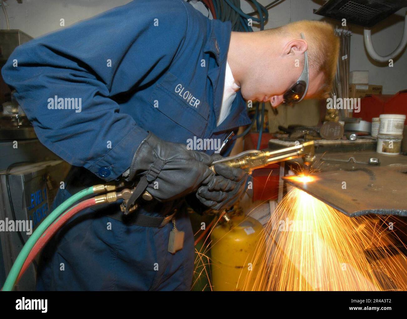US Navy Hull Technician Stock Photo - Alamy