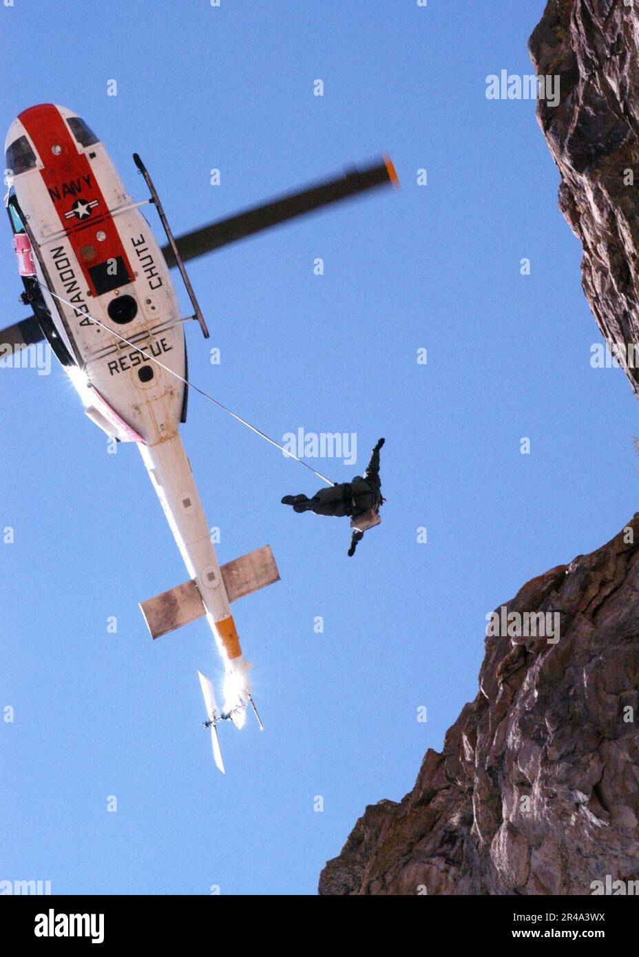 US Navy Search and Rescue (SAR) team member Hospital Stock Photo - Alamy