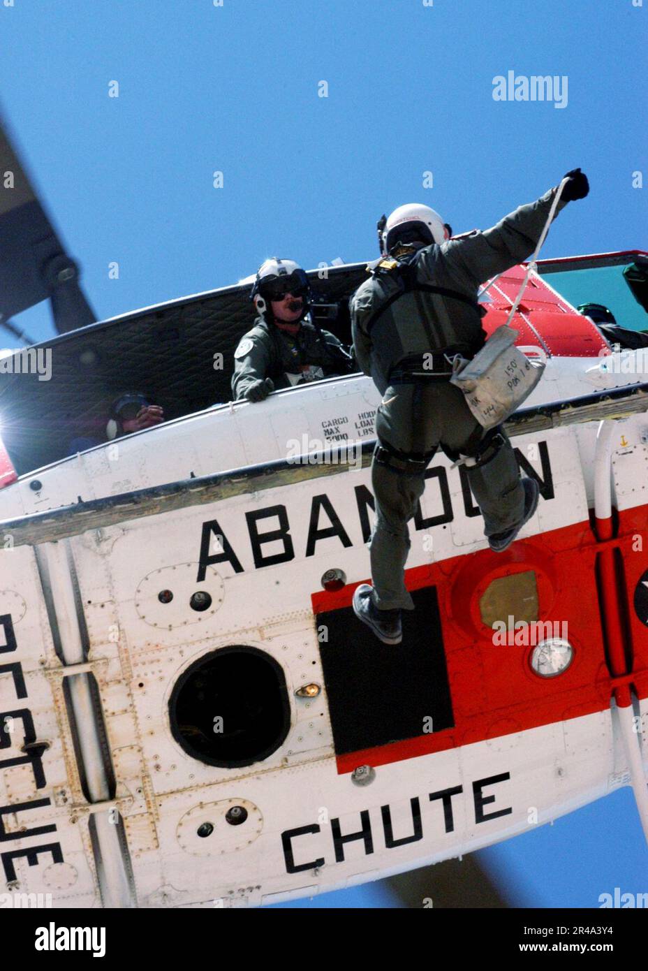 US Navy Search and Rescue (SAR) team member Hospital Stock Photo - Alamy