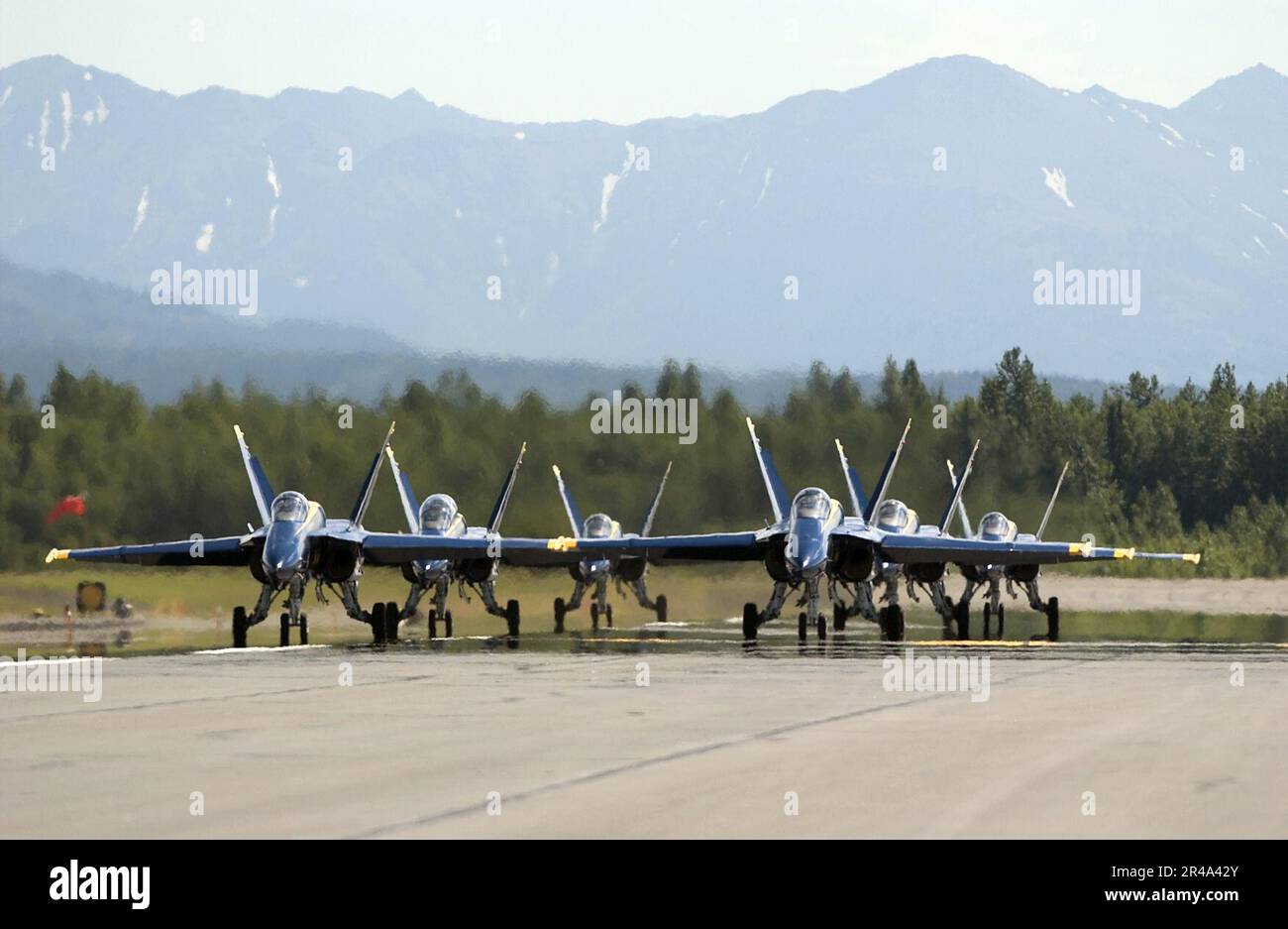 US Navy The U.S. Navy flight demonstration team, the Blue Angels, taxi ...