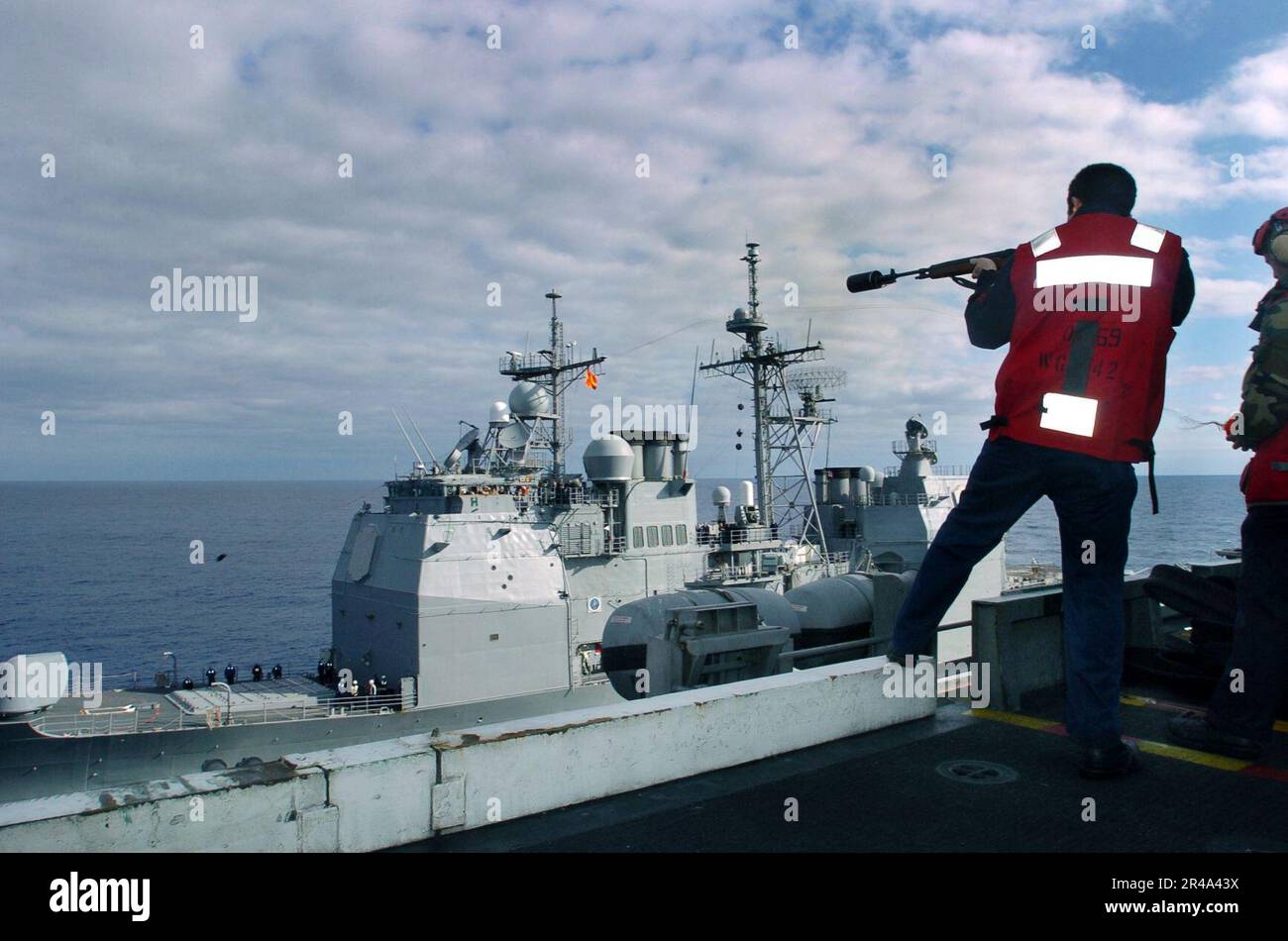 US Navy Gunner's Mate Stock Photo - Alamy