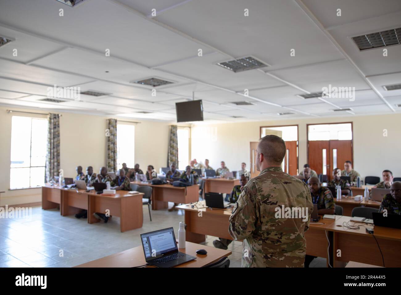 U.S. Army Illinois National Guard Chief Warrant Officer Cory Richardson ...