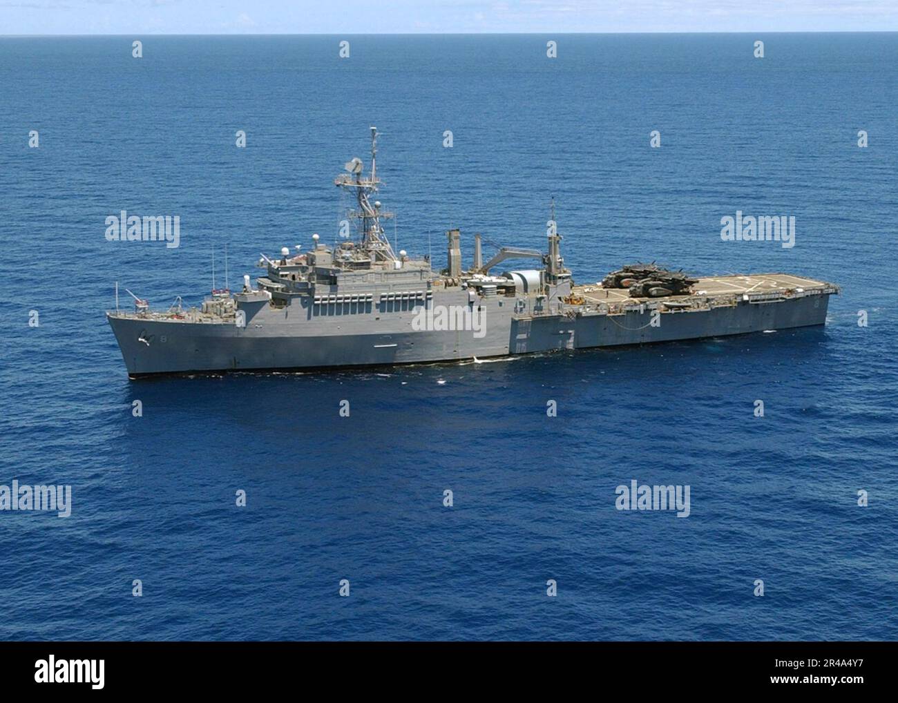 US Navy The amphibious transport dock USS Dubuque (LPD 8) steams to its ...