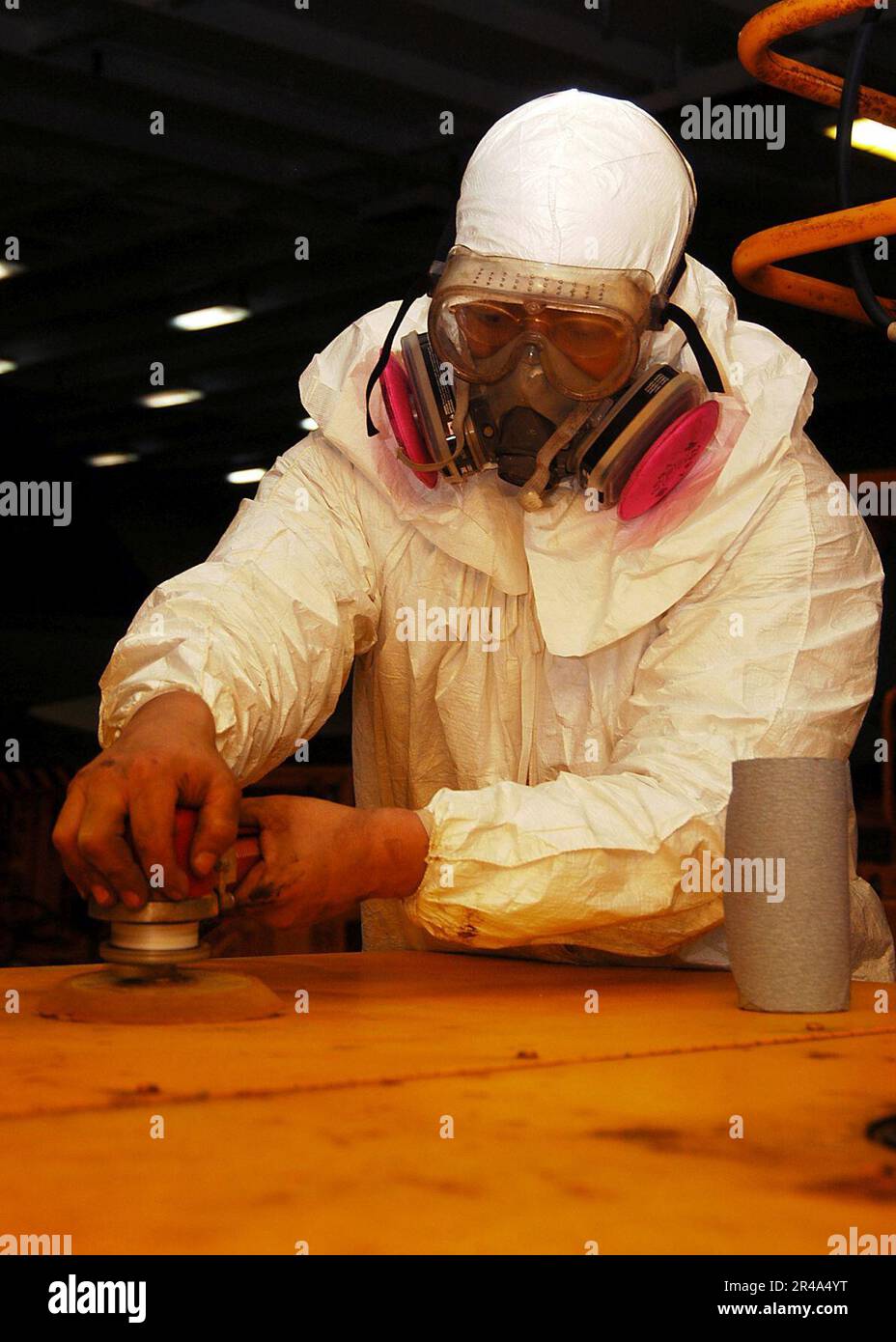 Aviation support equipment technician hi-res stock photography and ...